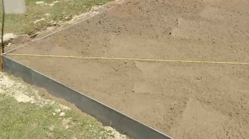 PLACER LA FONDATION D'UNE ALLEE OU TERRASSE - Dobbit