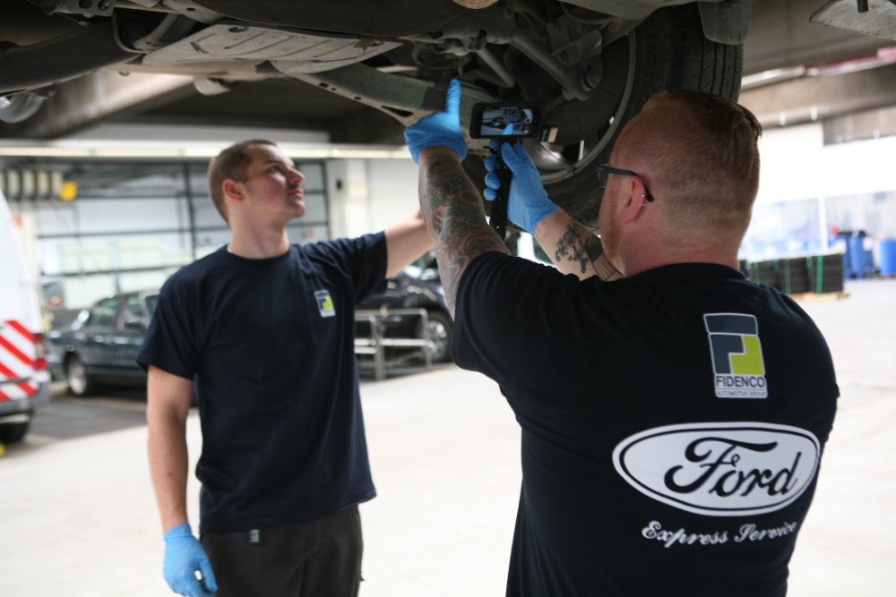 Ford va plus loin et offre le service a la clientèle ultime - Dobbit