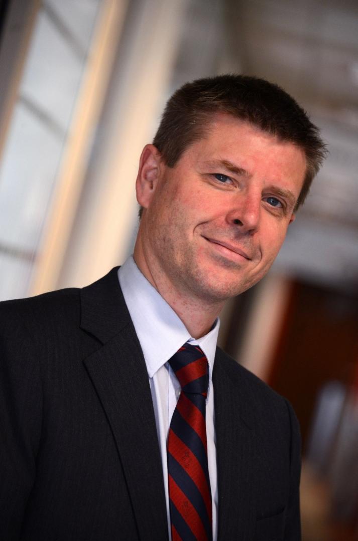 Le Groupe PSA réunit les pièces équipementier et indépendantes - Dobbit